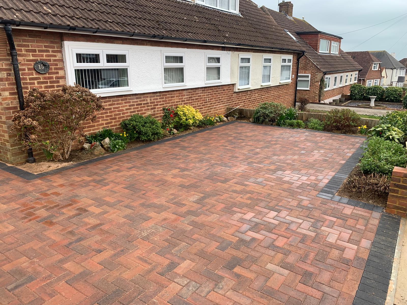 Paving Contractors Dormansland | Block Paving Specialists
